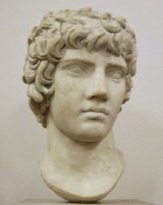 Antinoos – Keisari Hadrianuksen Rakastettu – Antiikin Historia ja Kulttuuri